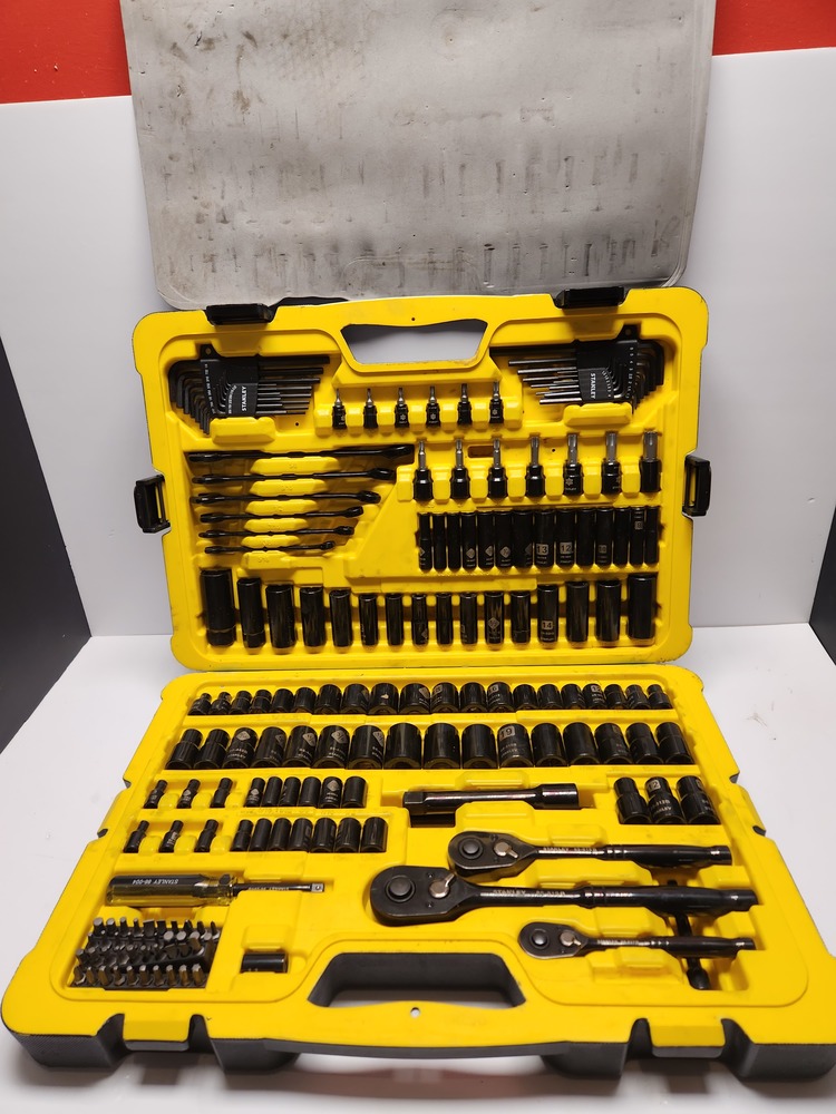 Stanley Professional Grade Black Chrome Socket Set, 229-pc | Big C Pawn