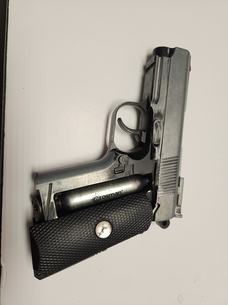 Colt DEFENDER CO2 BB Gun | Big C Pawn